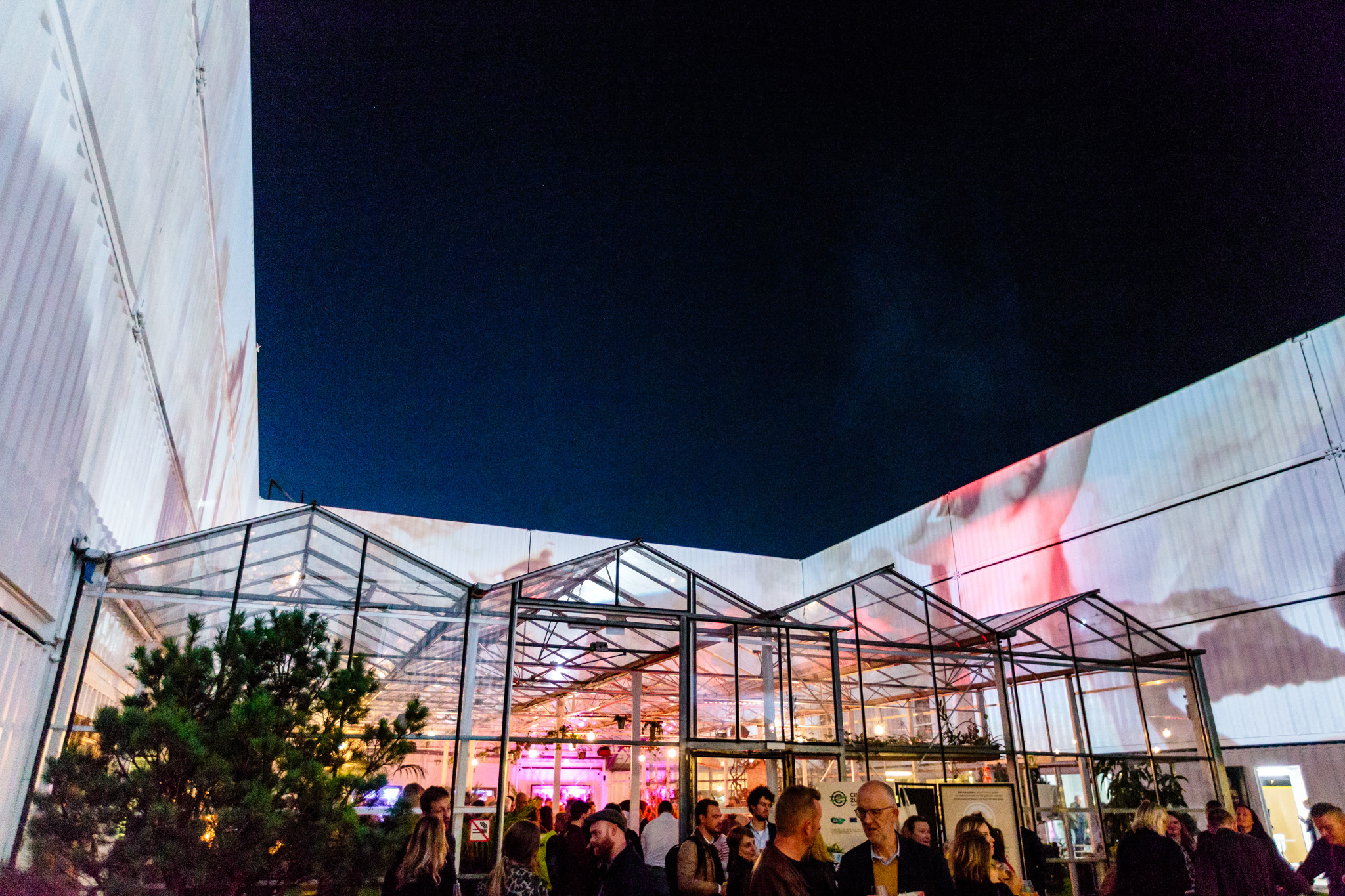 PLEIN PUBLIEK ANTWERP – NV Congé